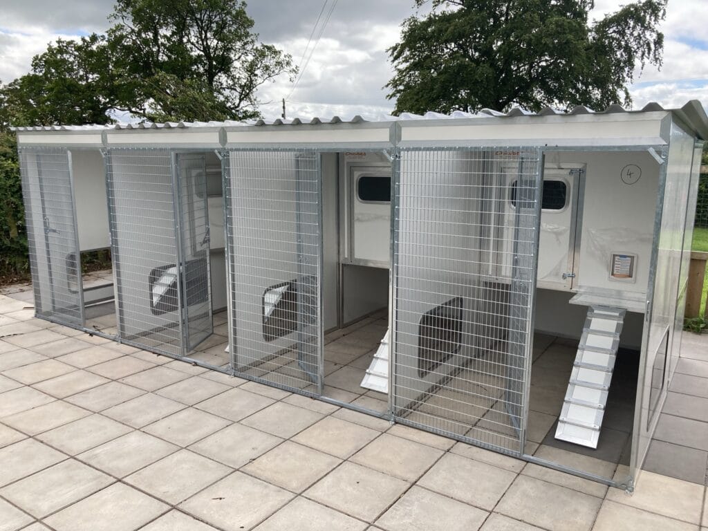 Pent House Insulated Cattery Unit - Chicubes